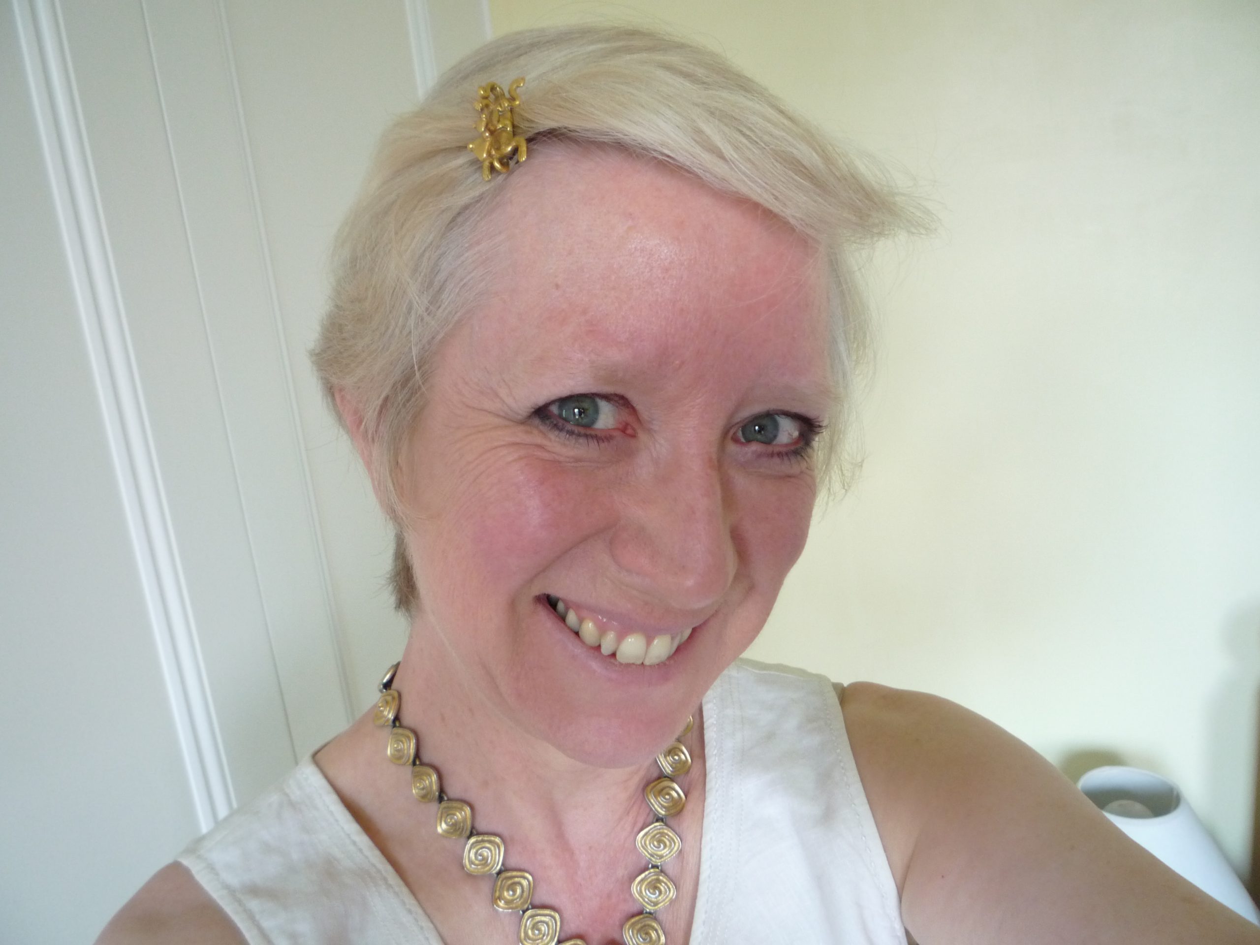 Gold grasshoppers | Susan Tomes